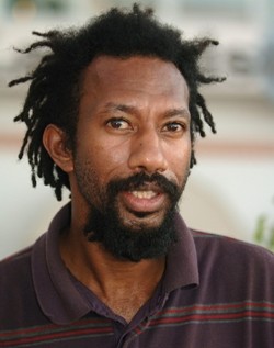 DENIS POURAWA - Ecrivains de Nouvelle-Calédonie